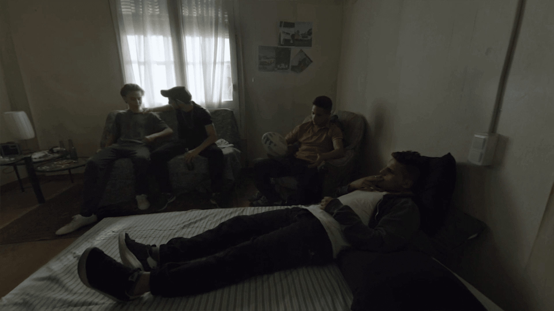 Dan Making Friends - Antser