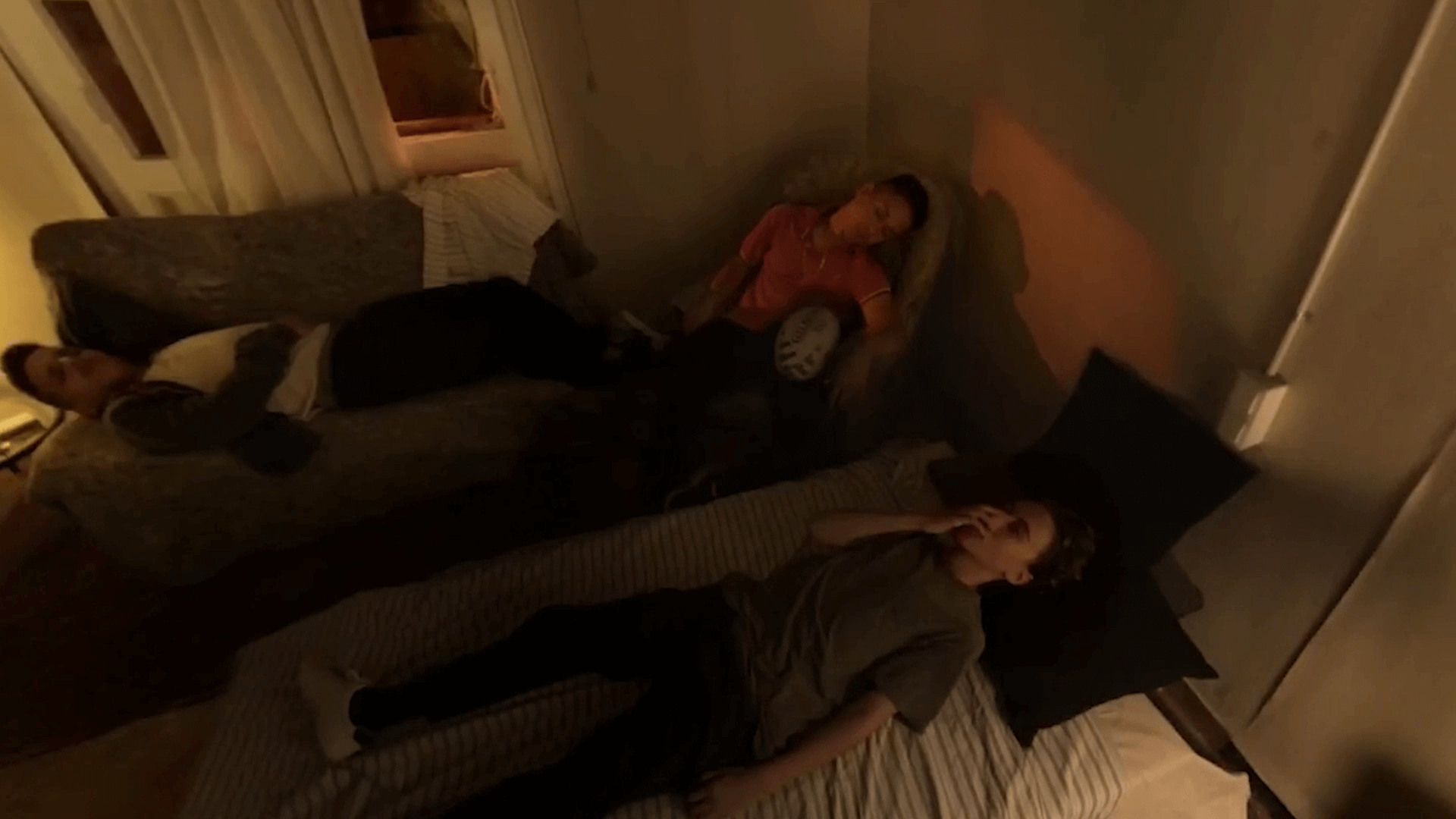 Dan Smoking - Antser